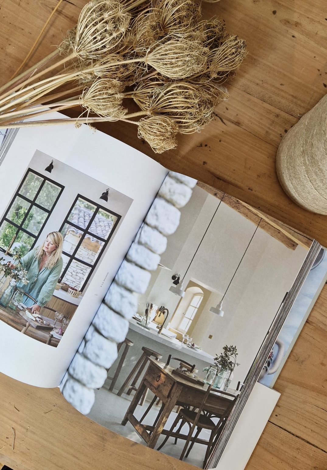 Livre LA MAISON- Zoe de las Cases - Unikfactory