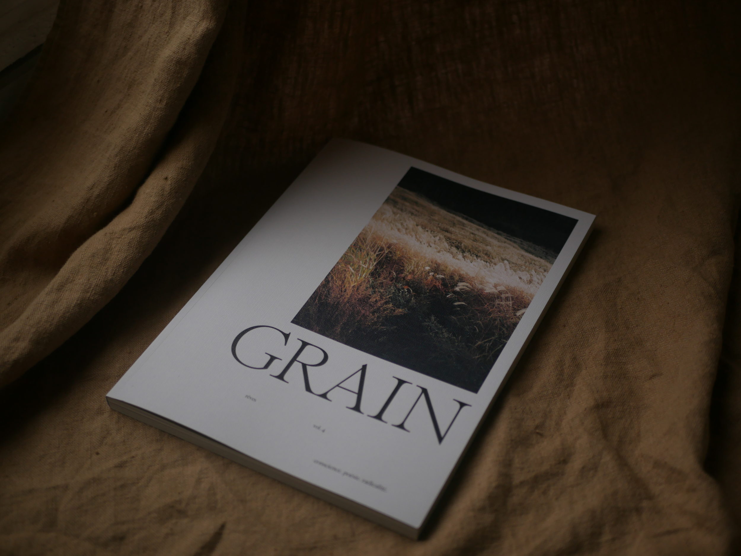 MAGAZINE GRAIN VOL4 - Unikfactory